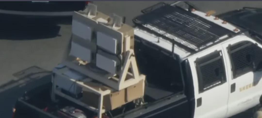 What's that weird gadget on the LAPD pickup at today's protest? Anyone ...