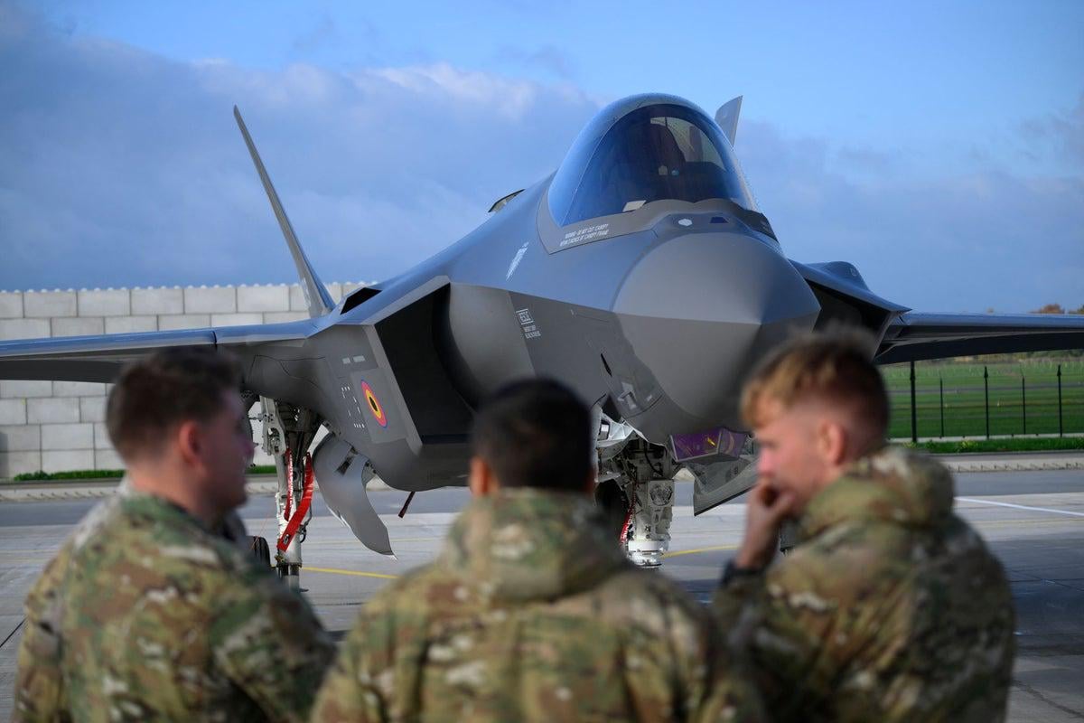 US warns it will send fighter jets into Canadian airspace if F-35 deal ...